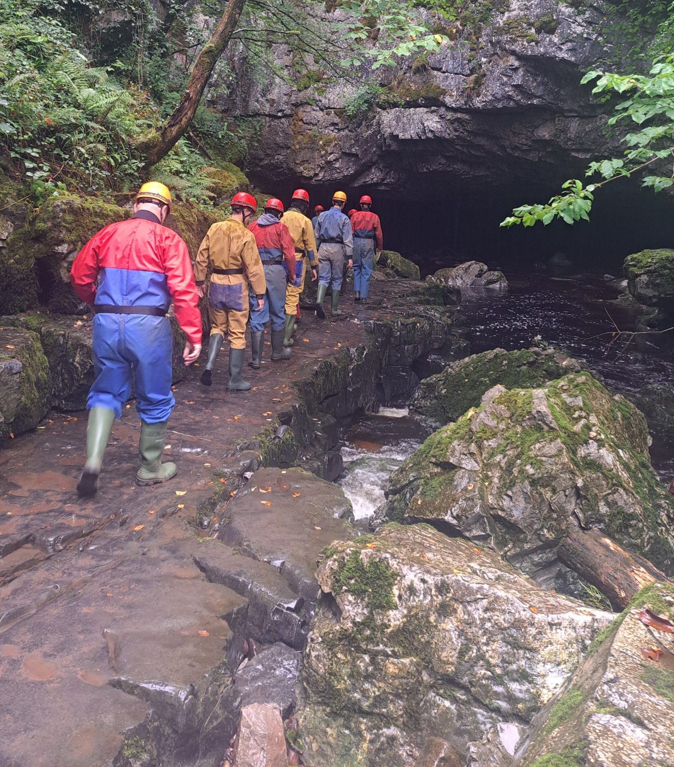 Deep Connections: How LCA Builds Stronger Teams Using Caving